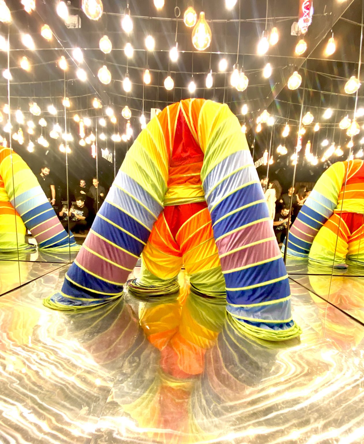 SLINKY MAN - PERFORMANCE LAB